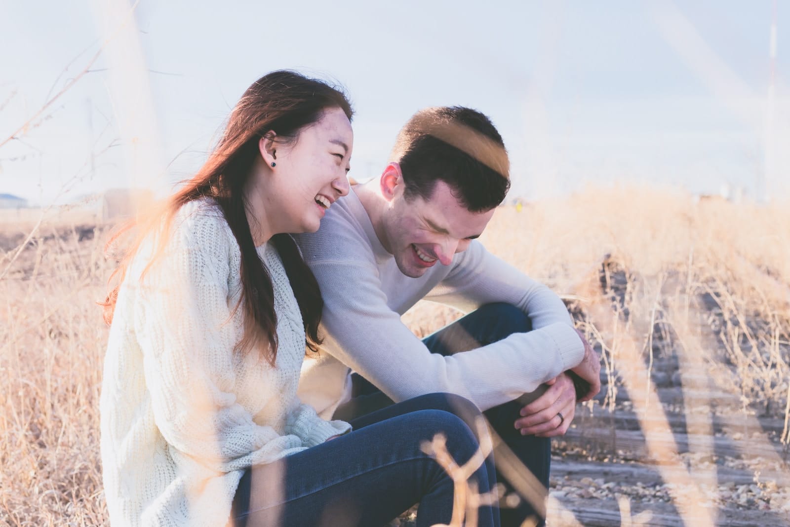 How to Keep Your Girlfriend Forever, Happy and Build a Lasting Bond for ...